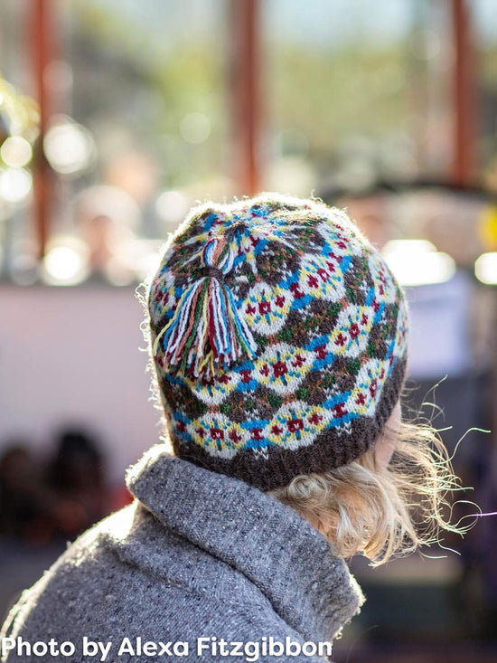 Jamieson's of Shetland Aal Ower Toorie Hat Kit